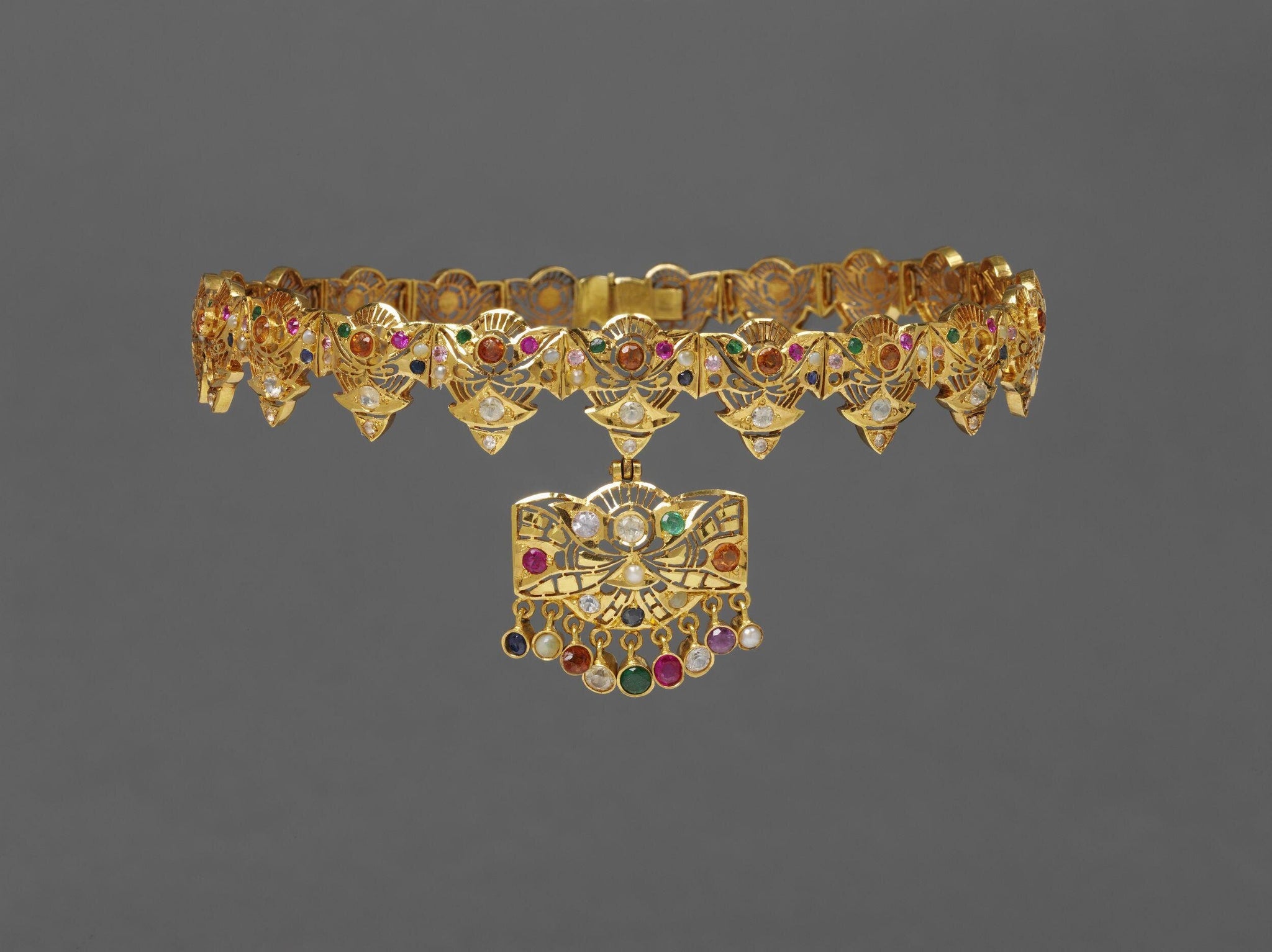 Square, Circular, Linear: What Is the Absolute Navaratna Arrangement ...